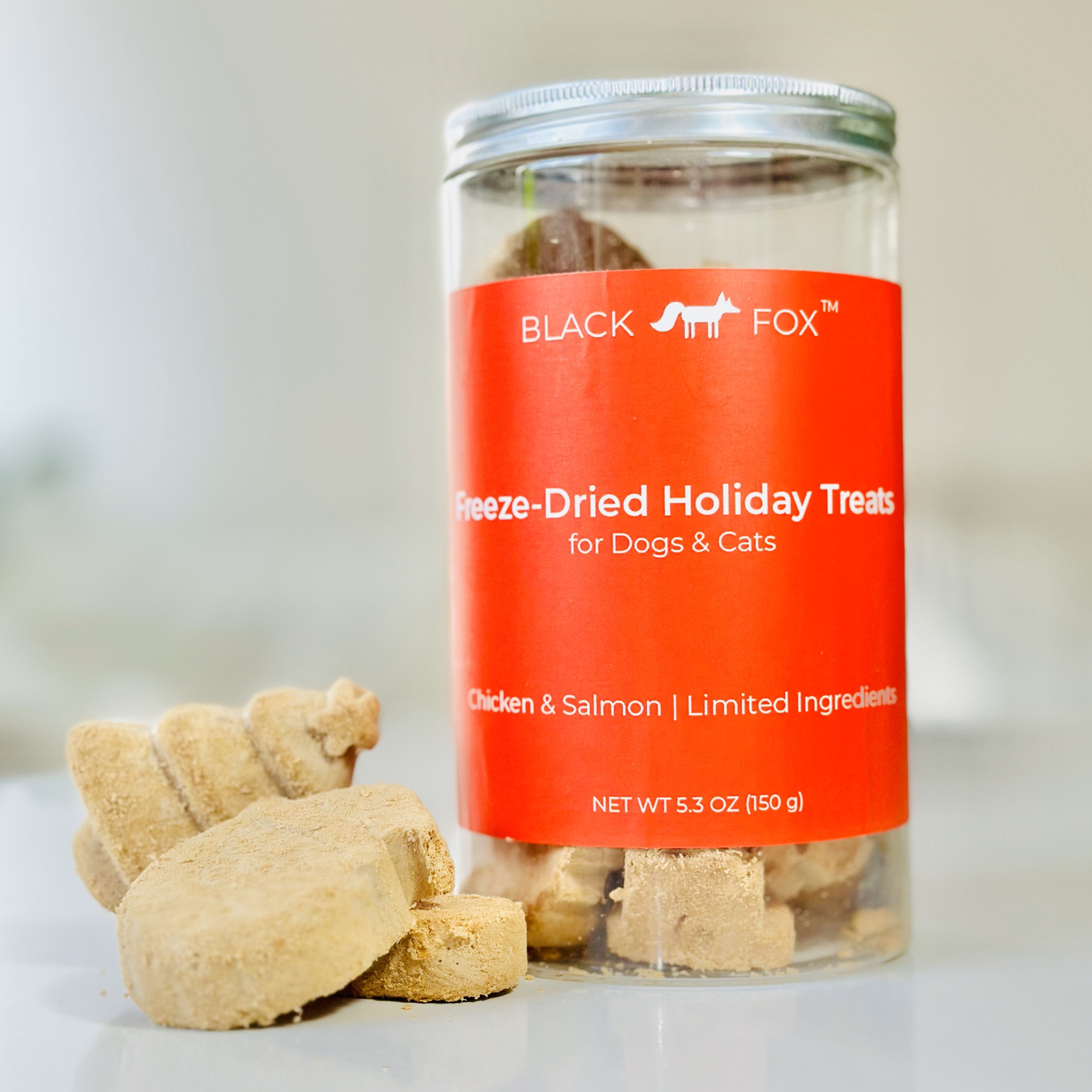 BLACK FOX Freeze-Dried Holiday Treats for Dogs & Cats | Chicken & Salmon